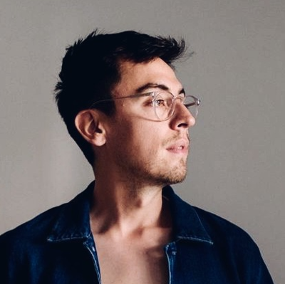 Elite Middleweight Graphic Designer ready to hire today: Charles Turton ...