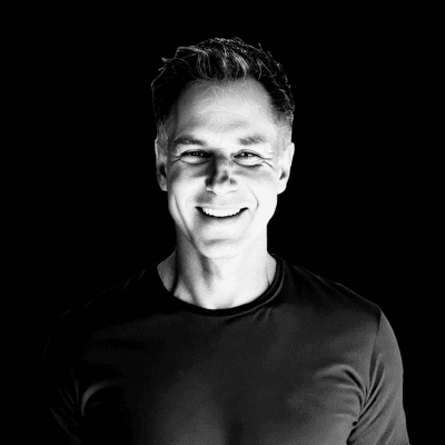 Richard Edgerton | Creative Director & Senior Brand Designer | YunoJuno