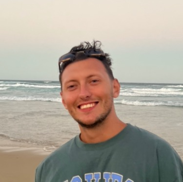 Elite Mid-weight Designer ready to hire today: Alex Clothier | YunoJuno