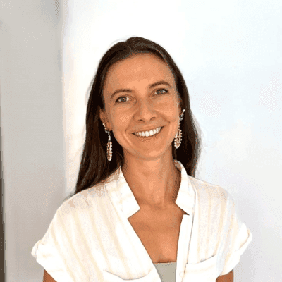 Alexandra Peacock | Group Account Director in London | YunoJuno